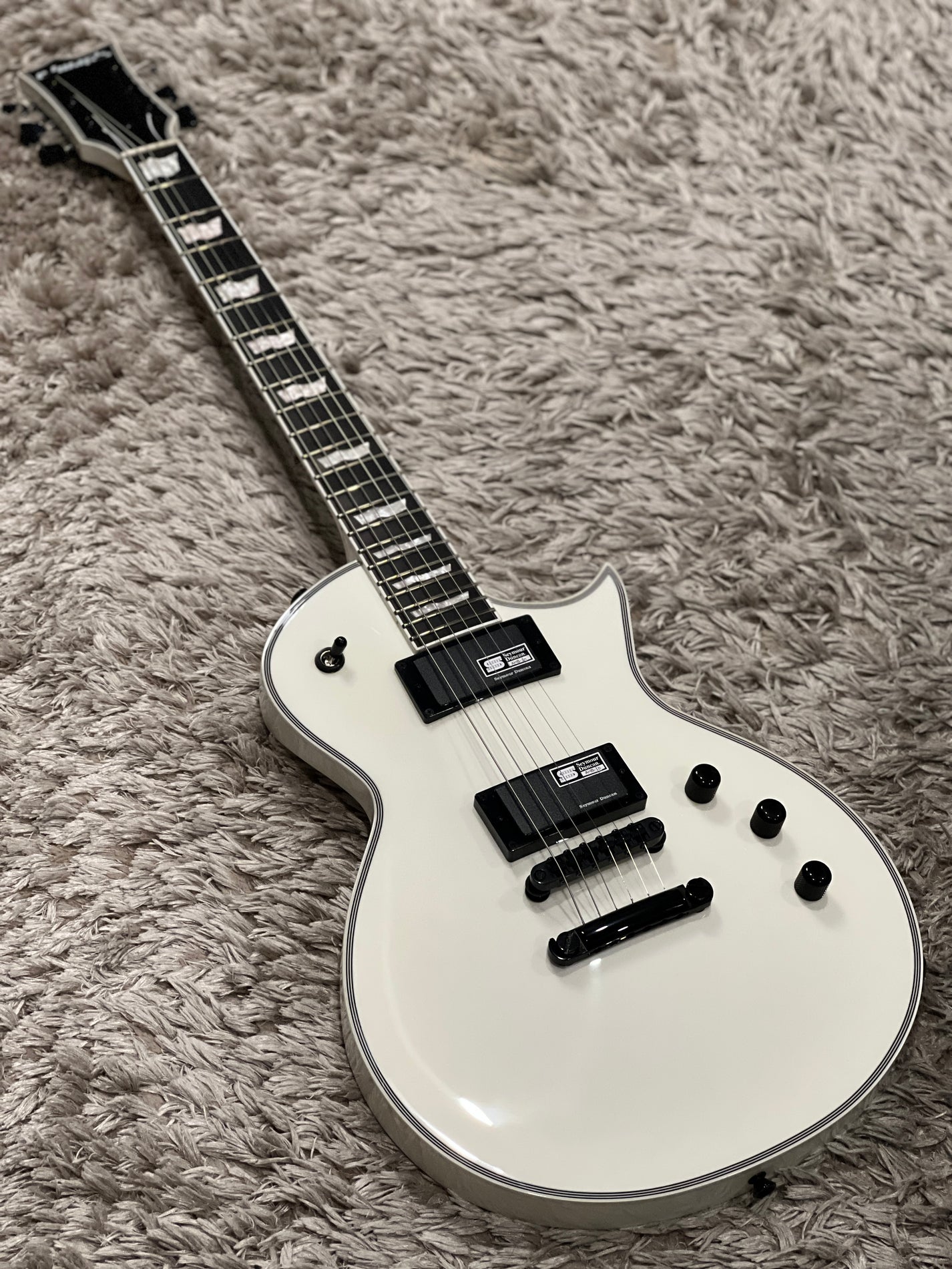 ESP EDWARDS Eclipse E-MA-135C in White – nafiriguitar.com