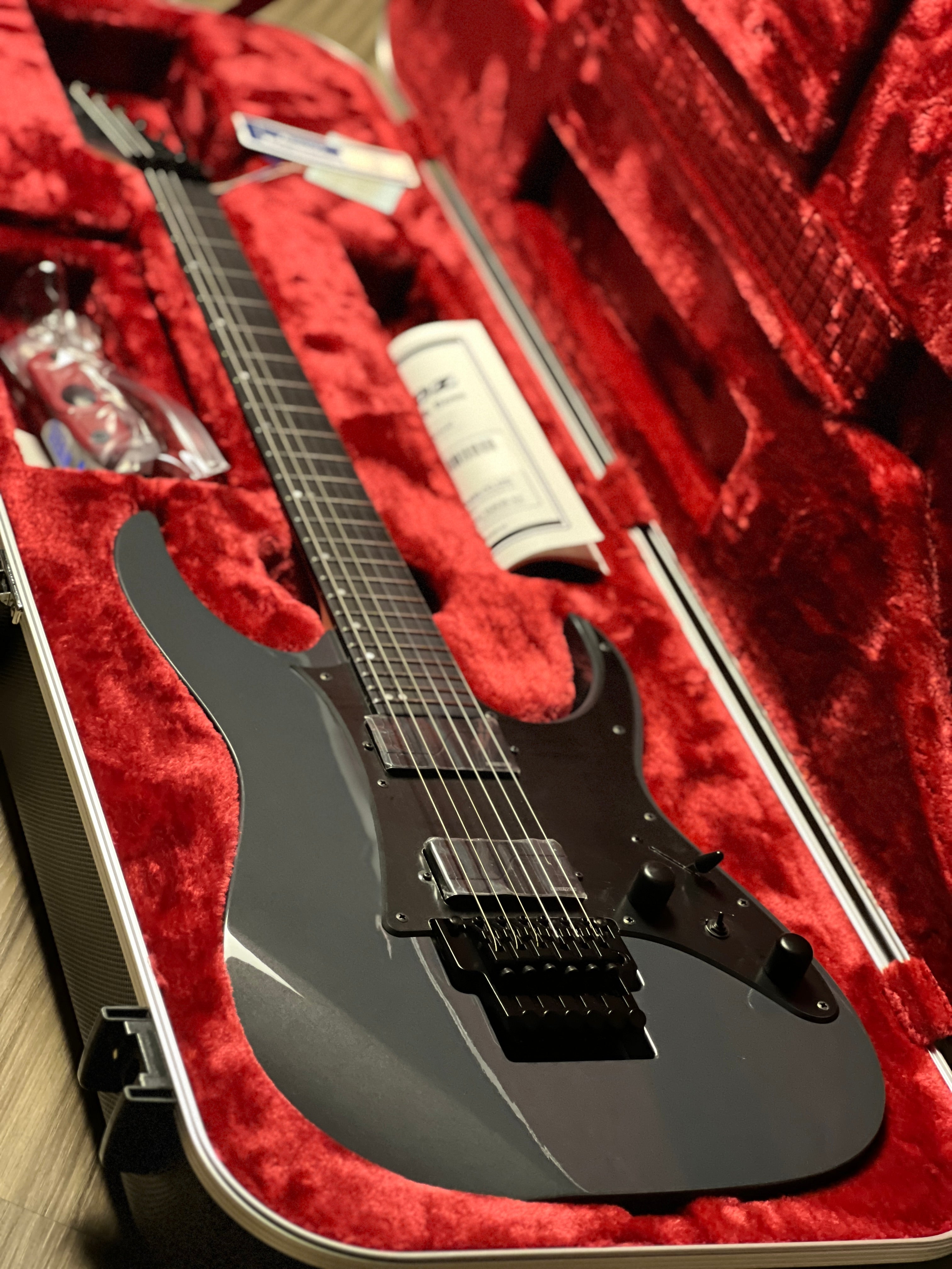 Ibanez RGR5130-GRM w/Case Gray Metalic F2422527 – nafiriguitar.com