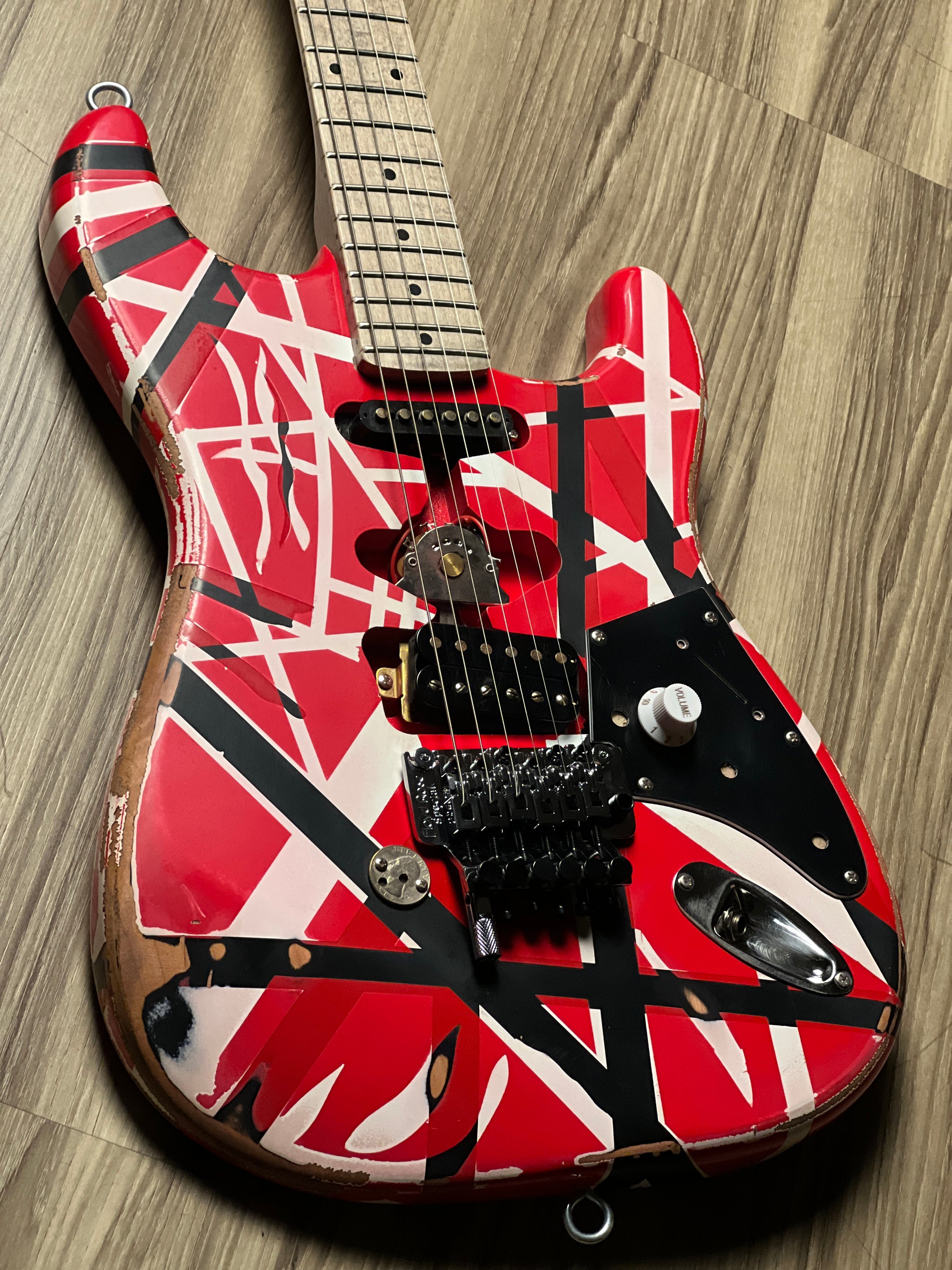 SLX Hawk Antique 5150 Eddie Van Halen Frankenstrat Tribute ...