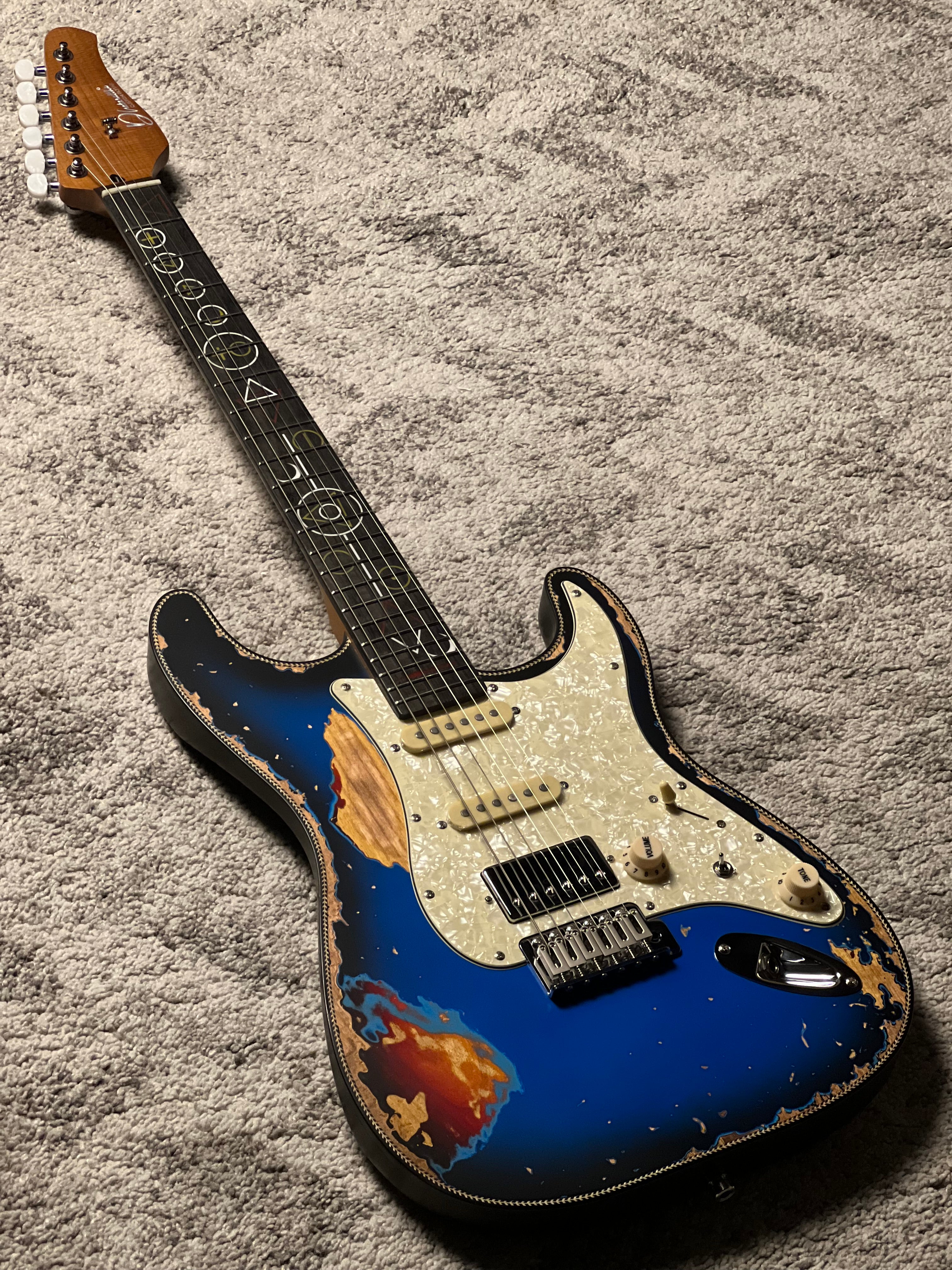 Dhatarattha Classic DST HSS in Blue Burst Over Sunburst with Rosewood ...