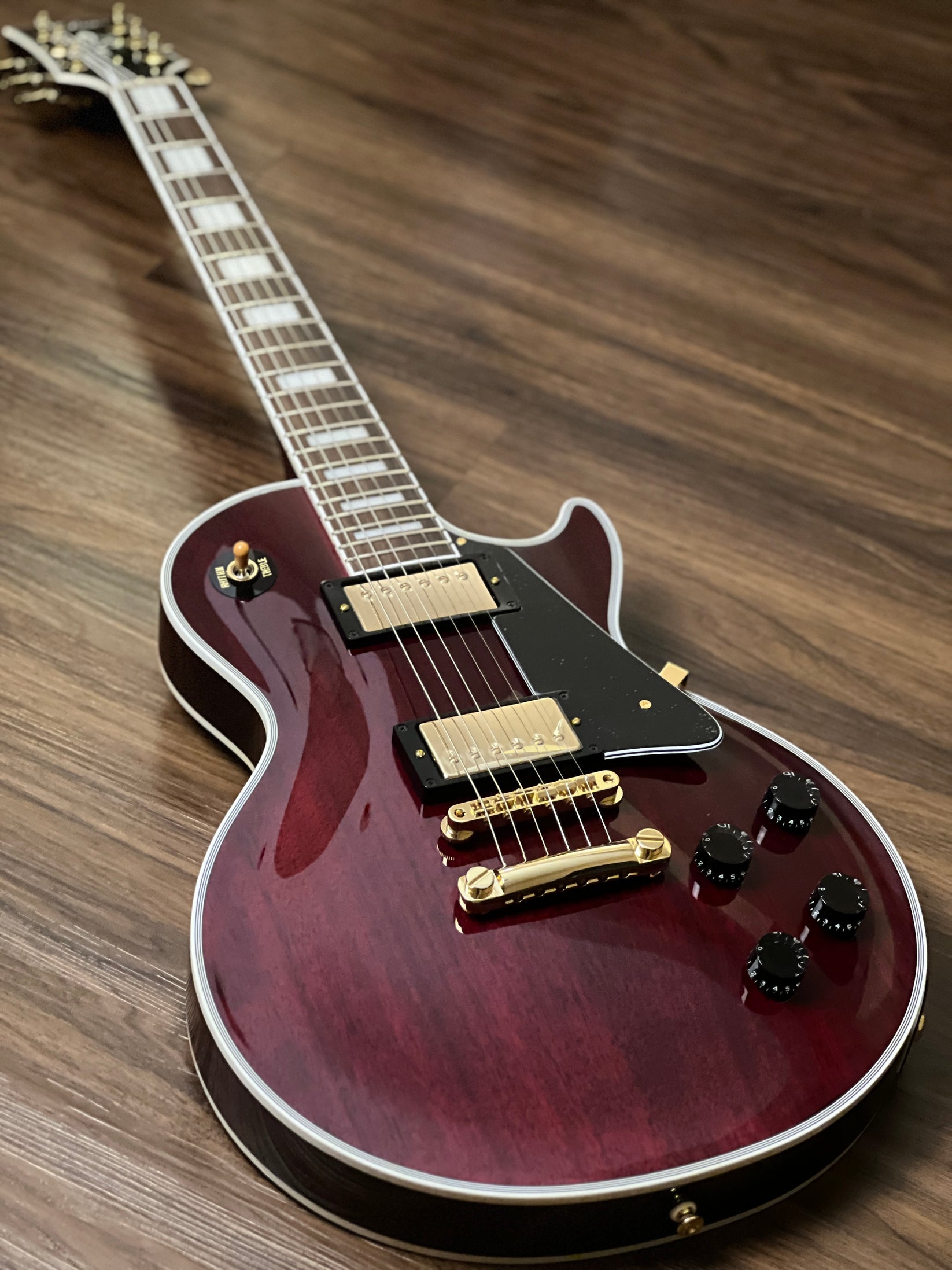 Tokai Love Rock LC-142 WR Vintage Series Japan in Wine Red S/N 2349128 ...