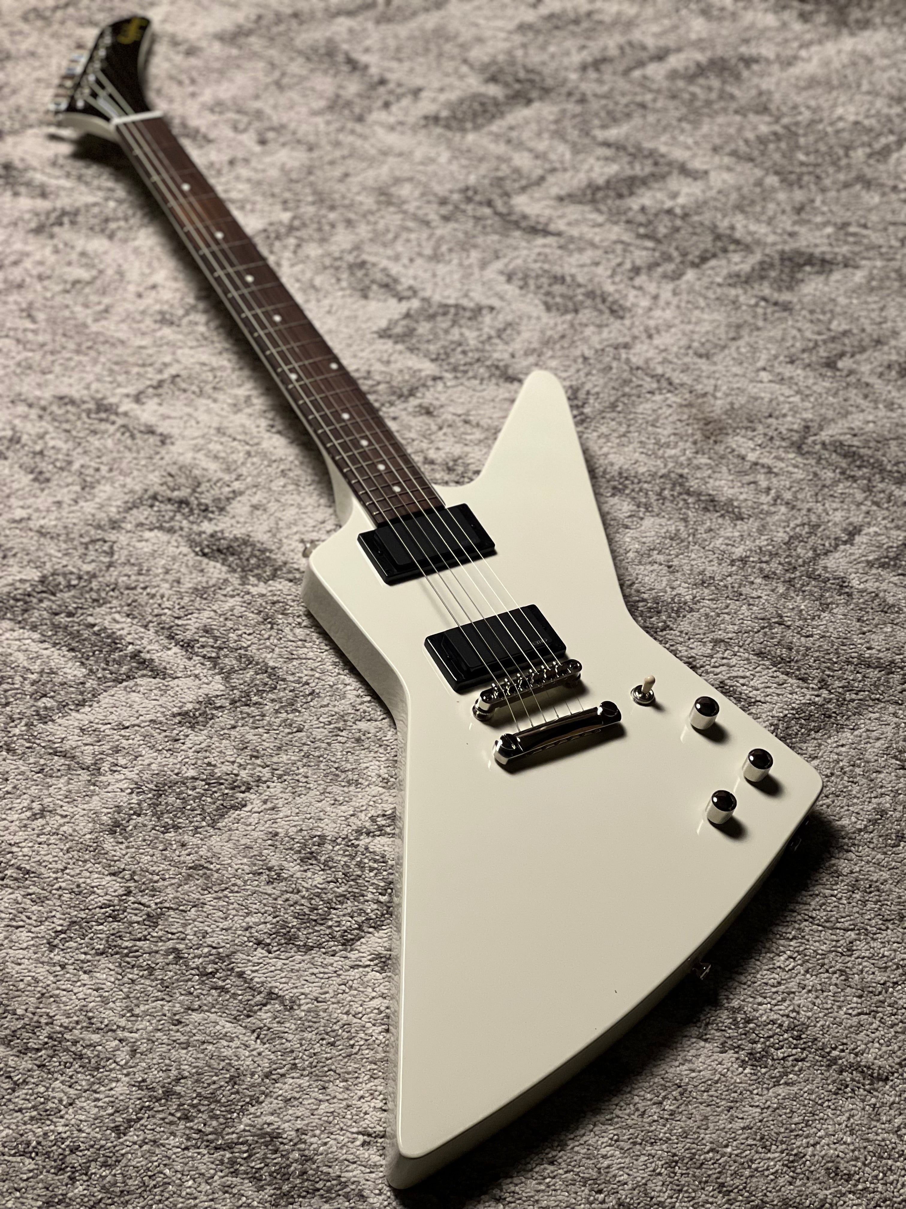 Epiphone Explorer 80s EMG in Classic White – nafiriguitar.com