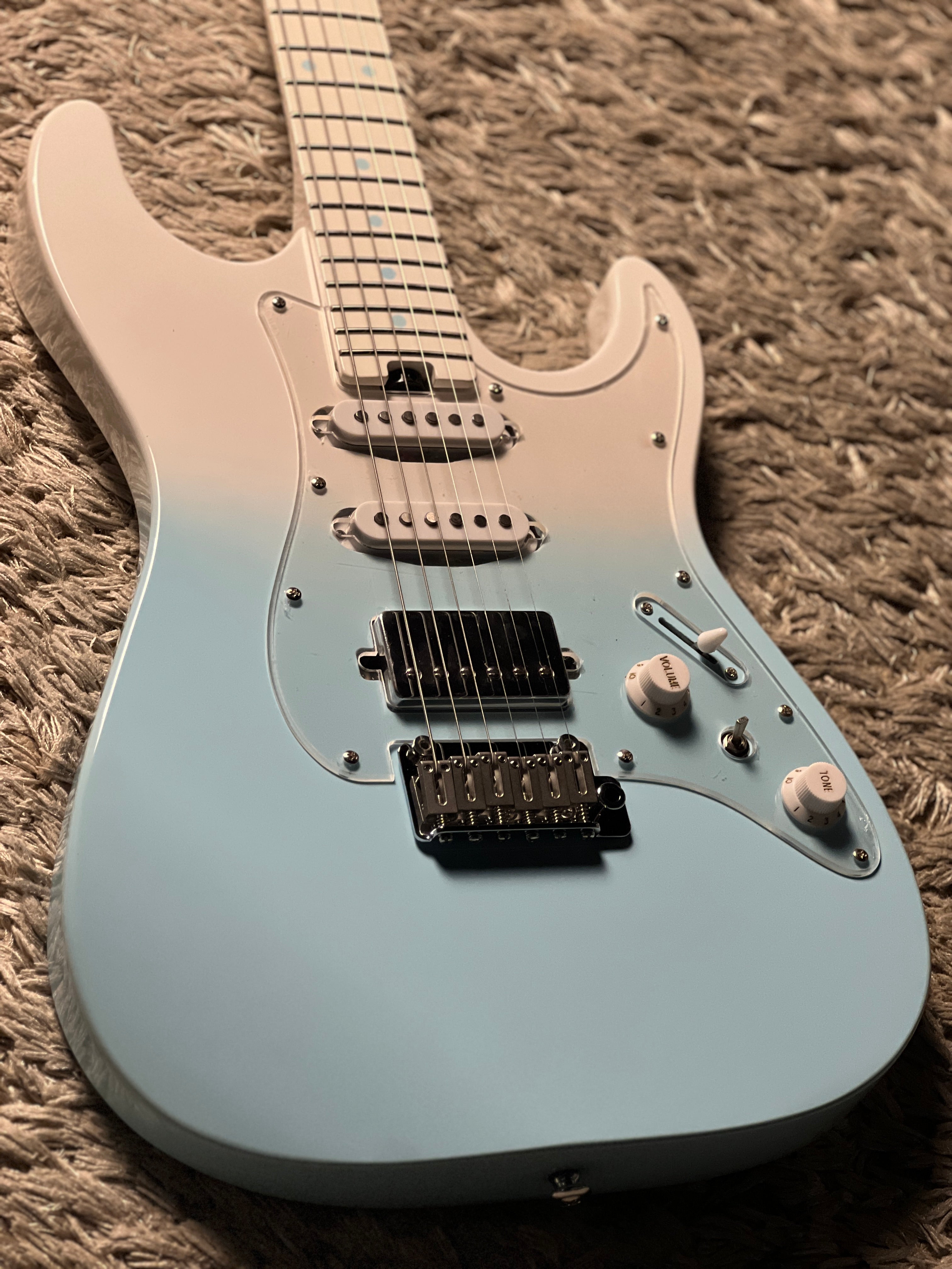 Soloking MS-2 Special in Reef Blue Fade with White Neck Winter Season ...