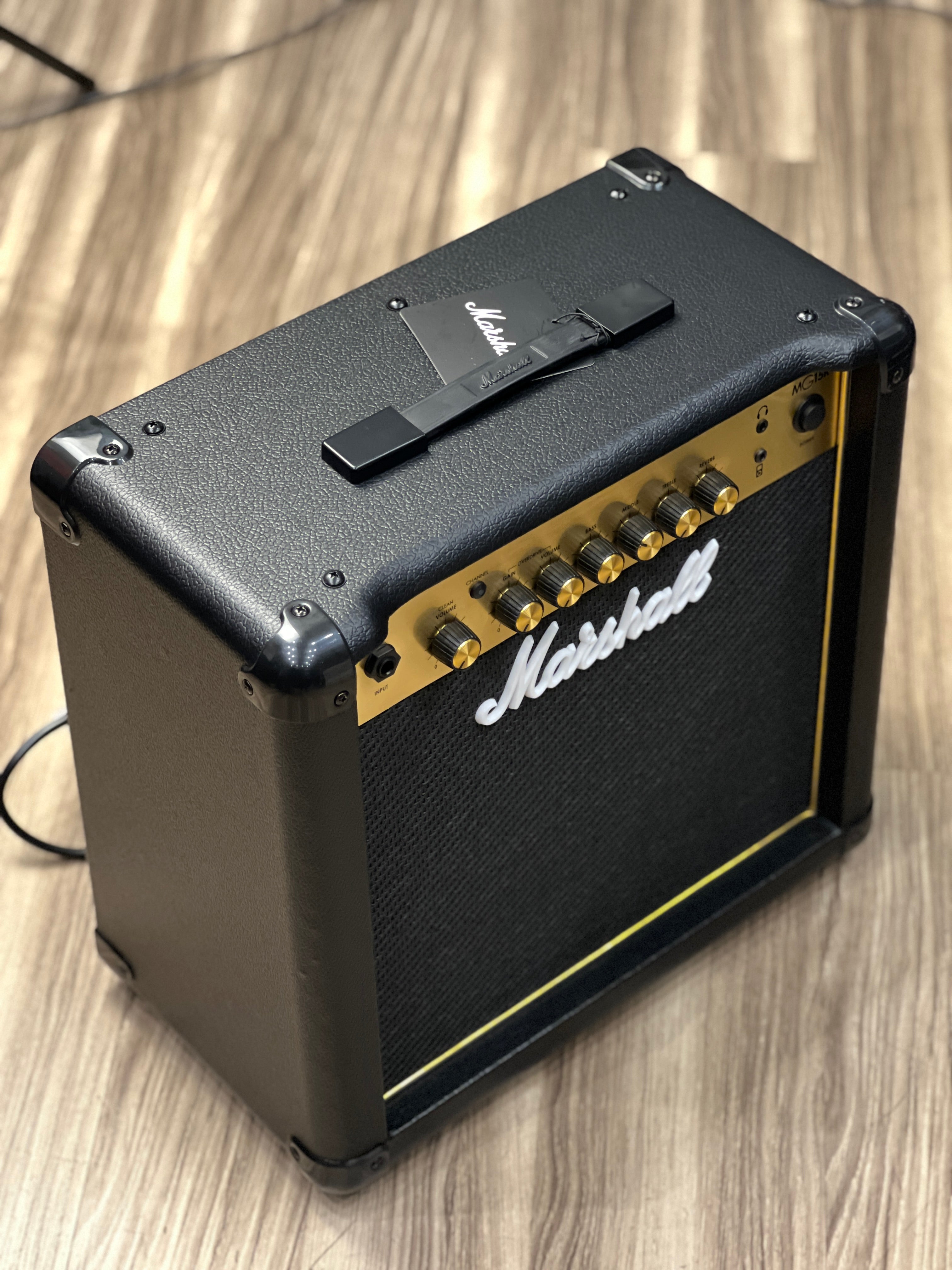 Marshall MG15GR 15-watt 1x8 inch Combo Amp with Reverb – nafiriguitar.com