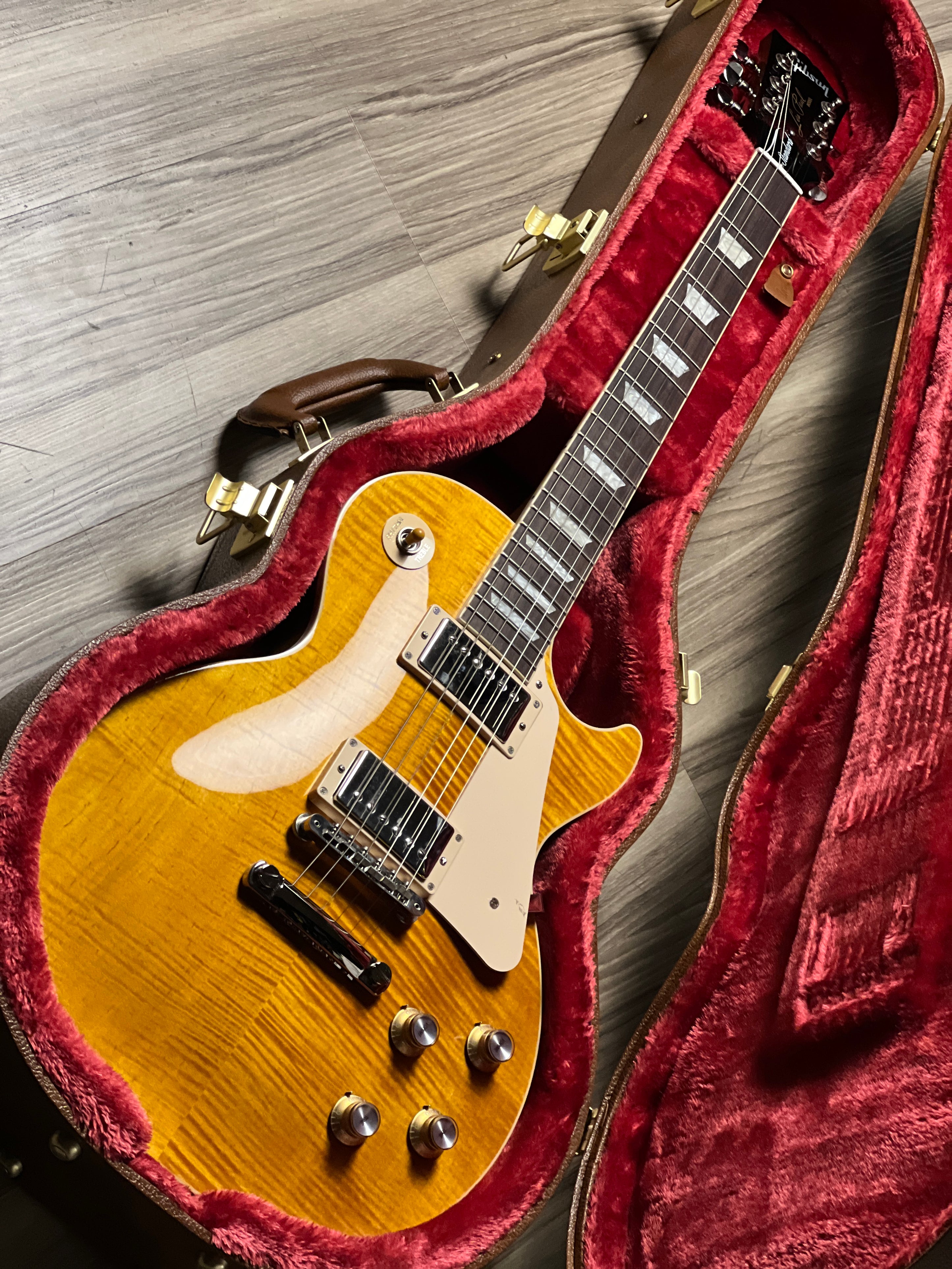 Gibson LP Standard 60s Figured Top in Honey Amber w/Case 216530269 ...