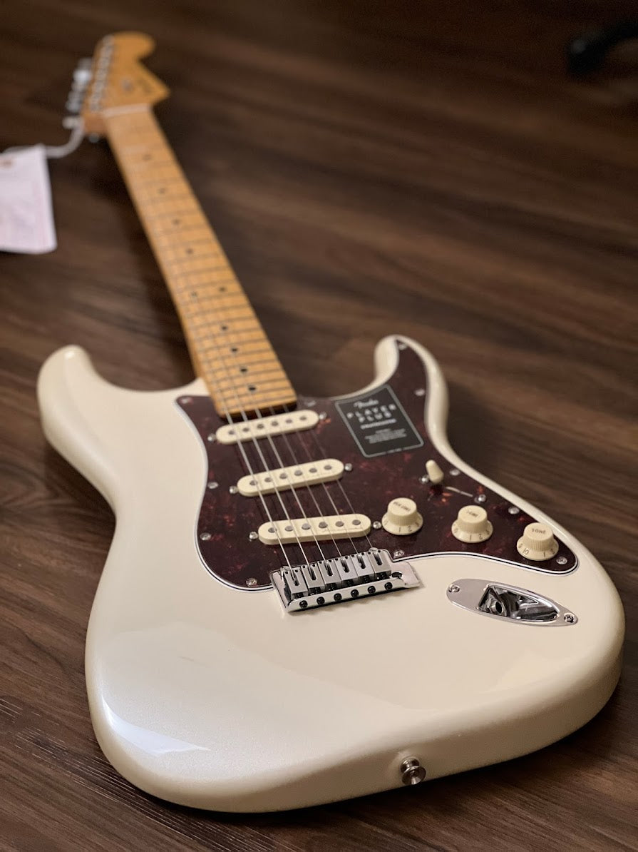 Fender Player Plus Stratocaster with Maple FB in Olympic Pearl ...