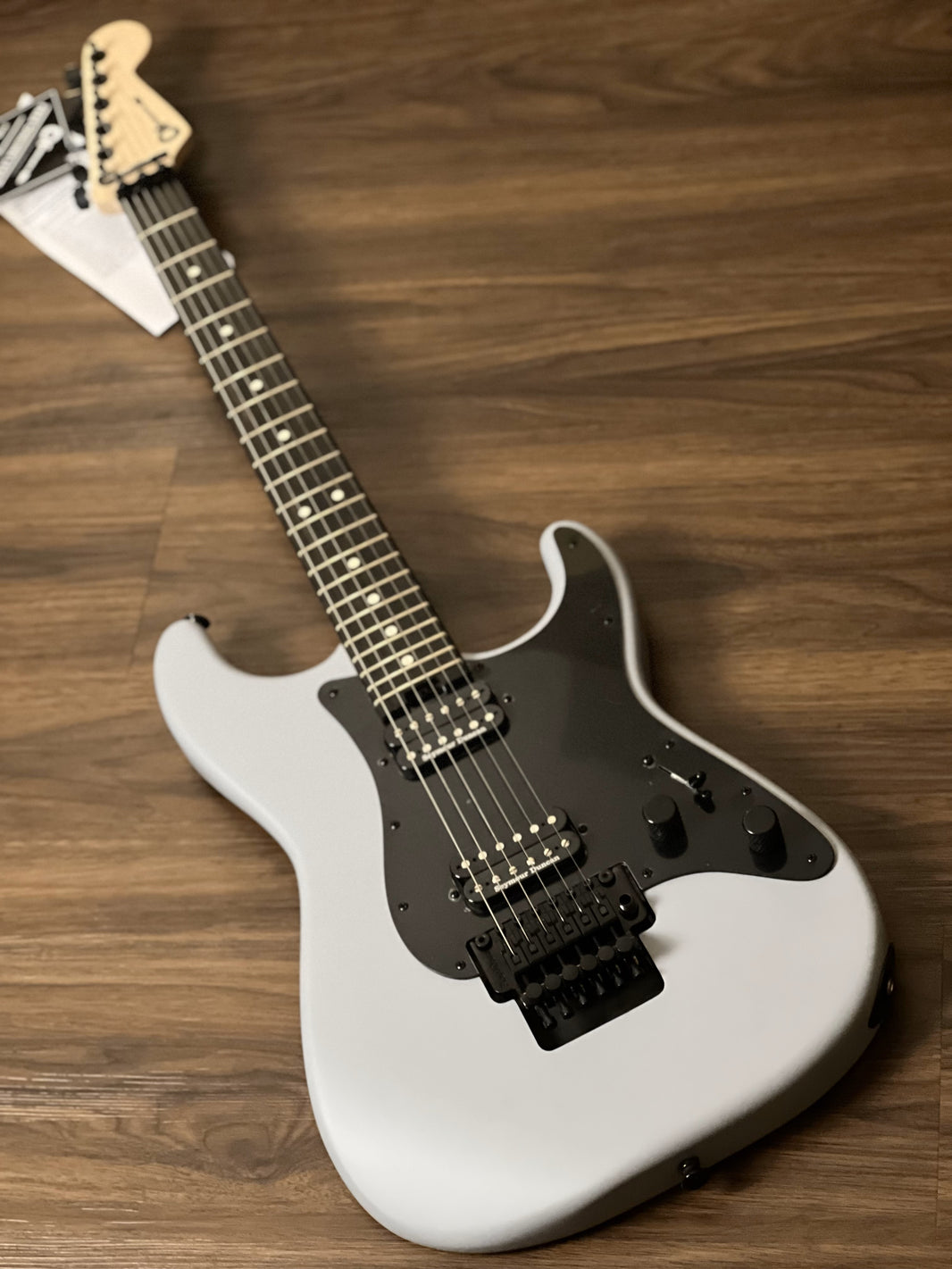 Charvel – nafiriguitar.com