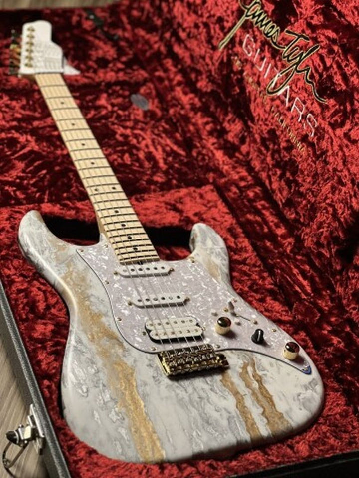 James Tyler – nafiriguitar.com
