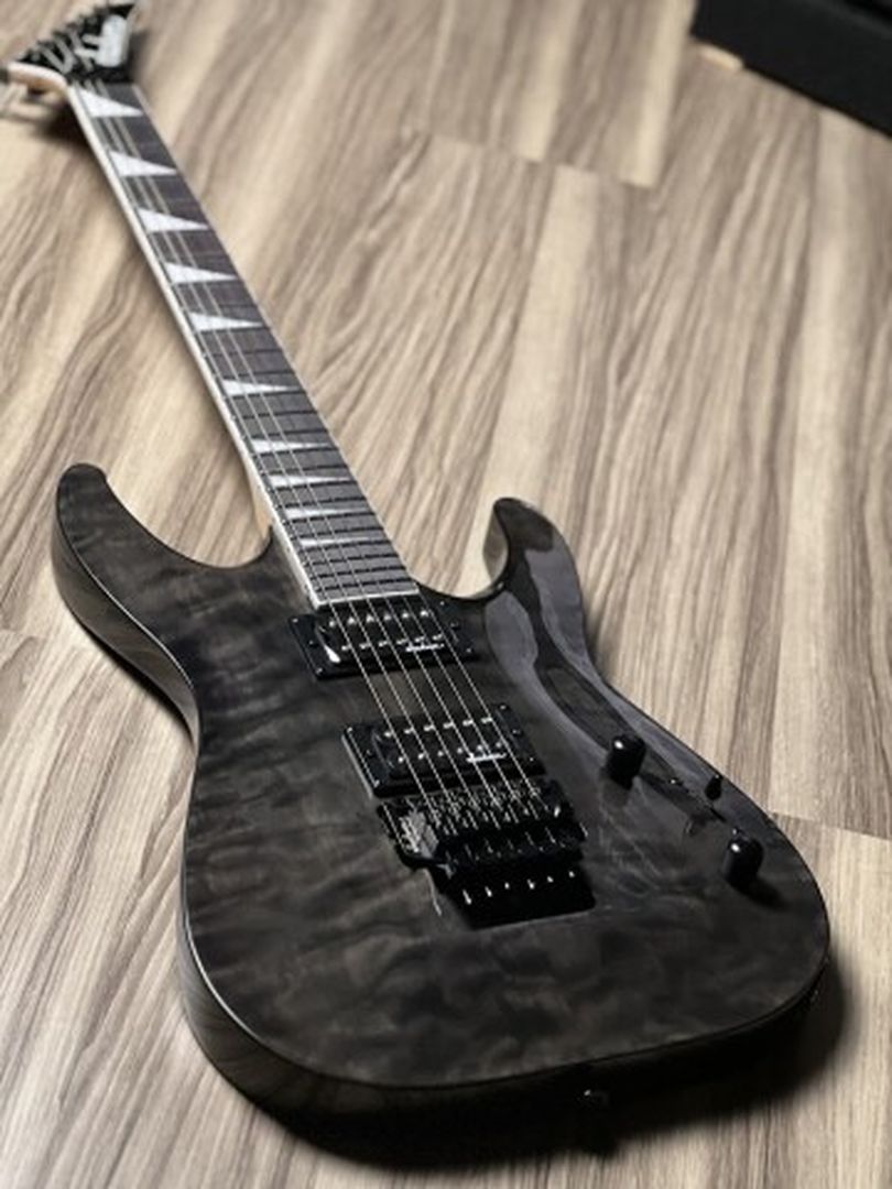 Jackson JS Dinky Archtop JS32Q DKA with Amaranth FB in Transparent Bla ...